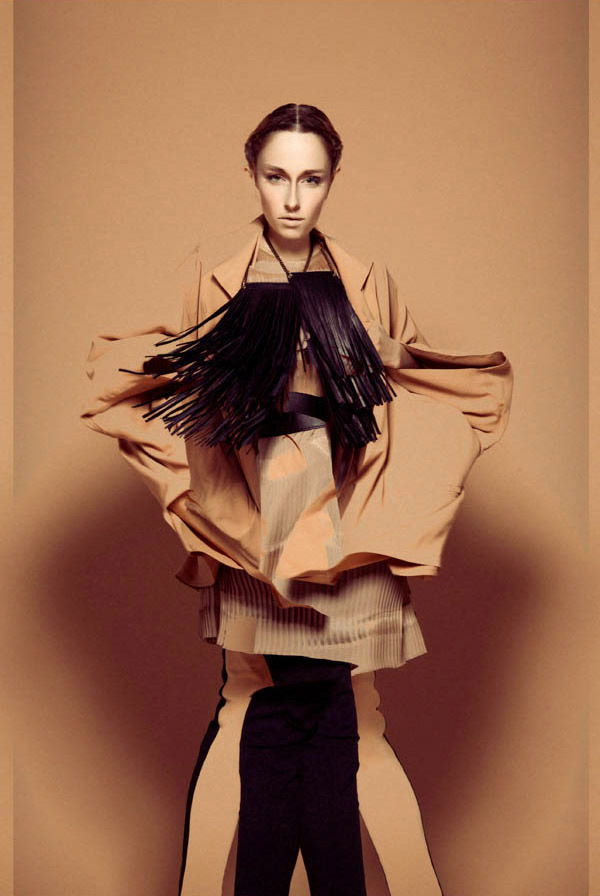Tras la pista de una tendencia: el surrealismo en la moda - INNOVACION ...